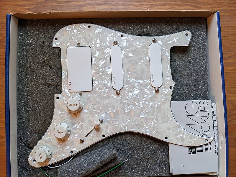 EMG Pro Series Loaded Strat Pickguard SA/SA/89 White | Reverb
