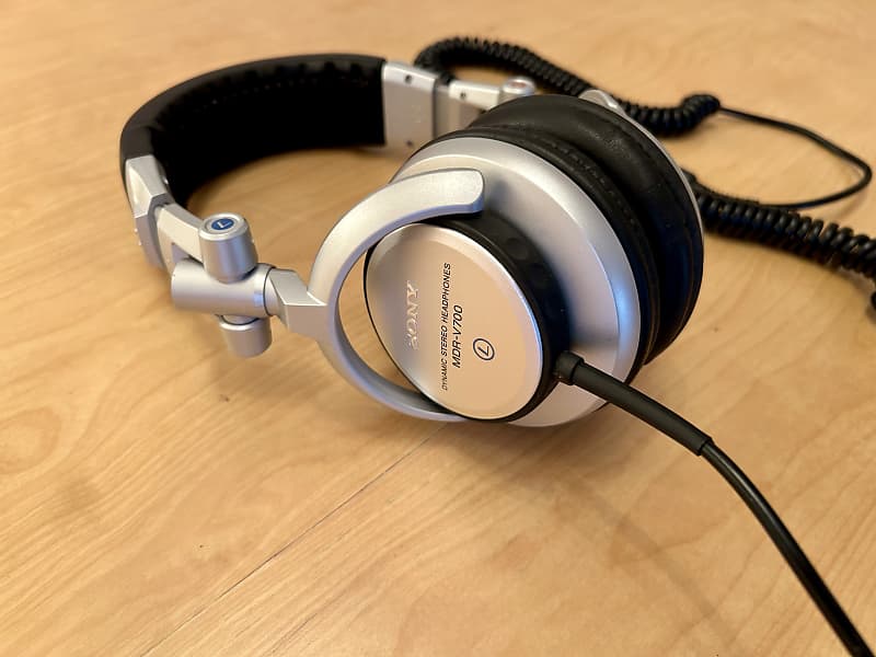 Sony MDR-V700 Headphones/Kopfhörer | Reverb