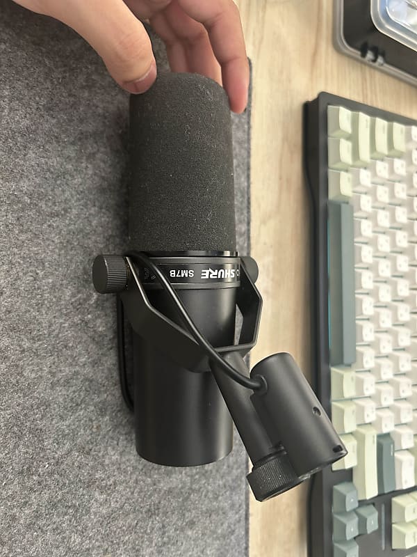 Shure SM7B + Elgato Wave XLR BUNDLE | Reverb