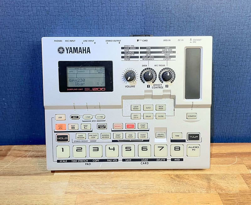 Yamaha SU200 Live Performance Sampler w/ 32MB Smart Media | Reverb UK