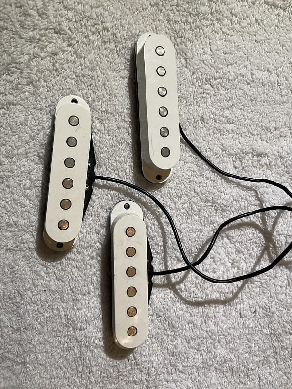 Fender Squier Stratocaster Bullet Strat White pickups set | Reverb