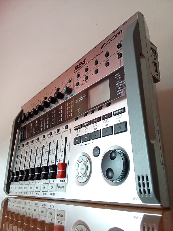 Zoom R24 - Digital multitrack recorder | Reverb