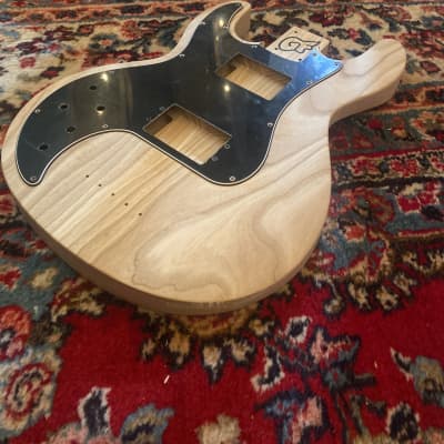 Left Handed Guitar Form Peavey T40 Bass Body | Reverb
