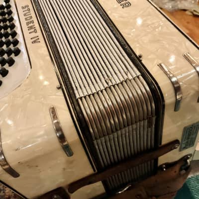 Hohner Student IV Accordion | Reverb