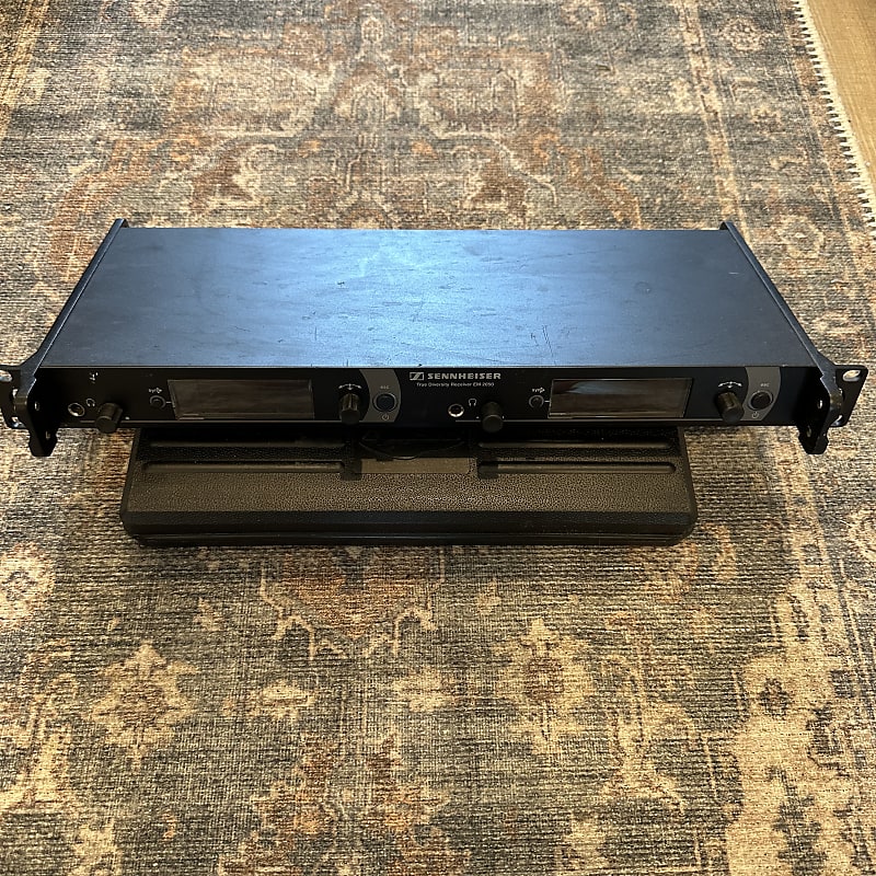 Sennheiser EM2050 558-626 MHz | Reverb