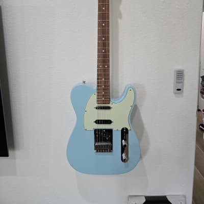 Fender Deluxe Nashville Telecaster with gig bag | Reverb