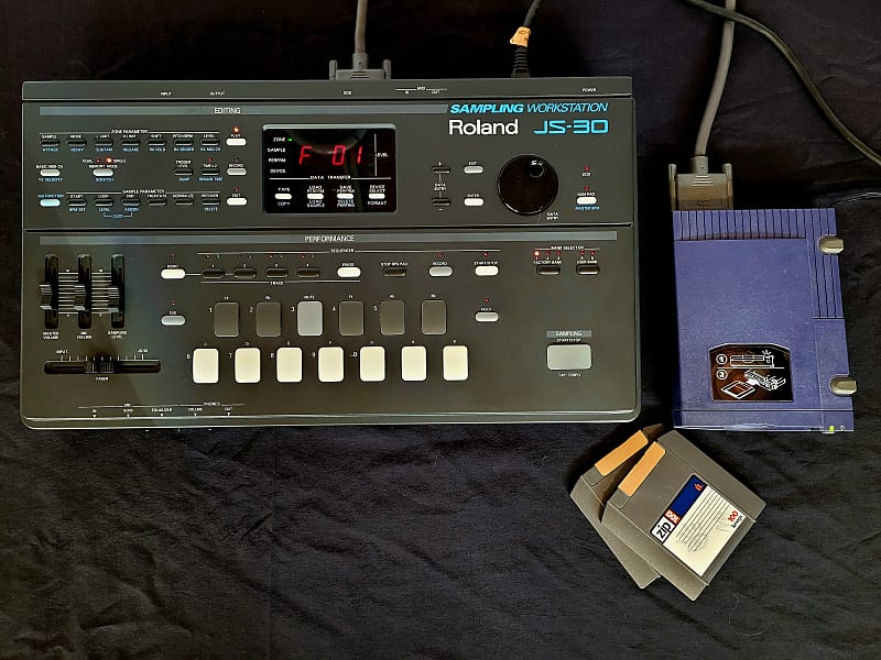 Roland JS-30 Sampling Workstation 1994 - black | Reverb