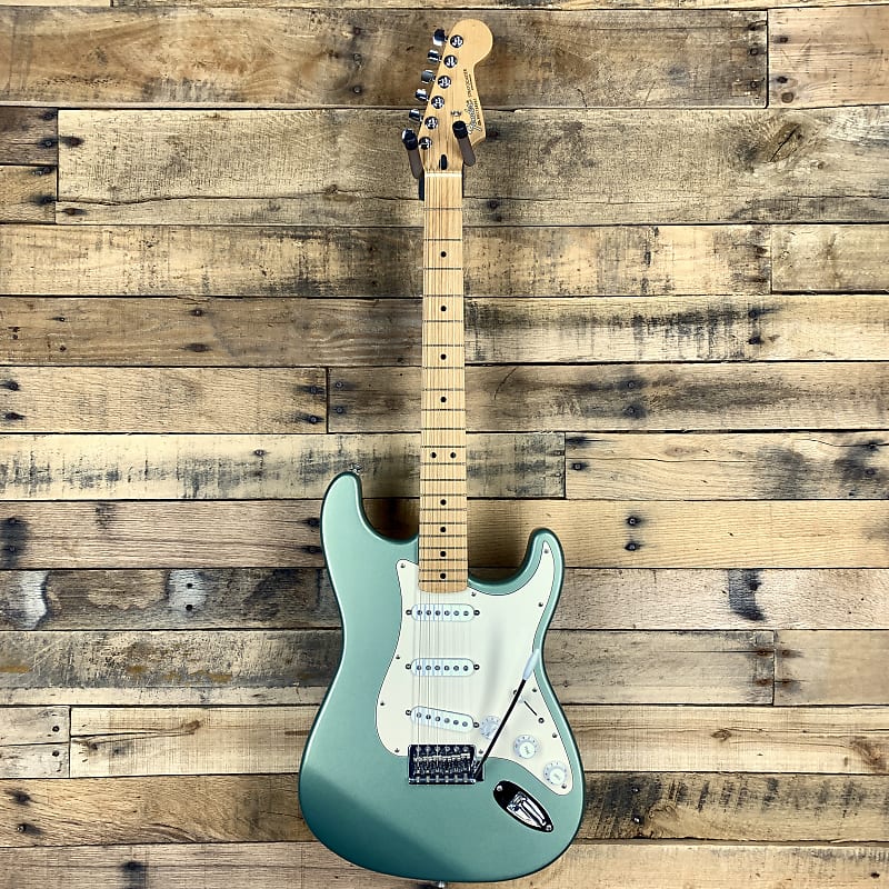 Fender Stratocaster Electric Guitar | Reverb