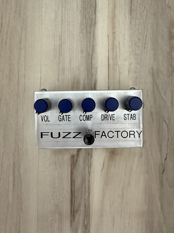 Custom Fuzz Factory Clone | Reverb
