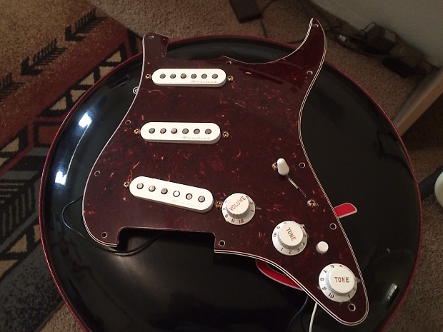 Fender Deluxe Player Vintage Noiseless Pickup Assembly | Reverb