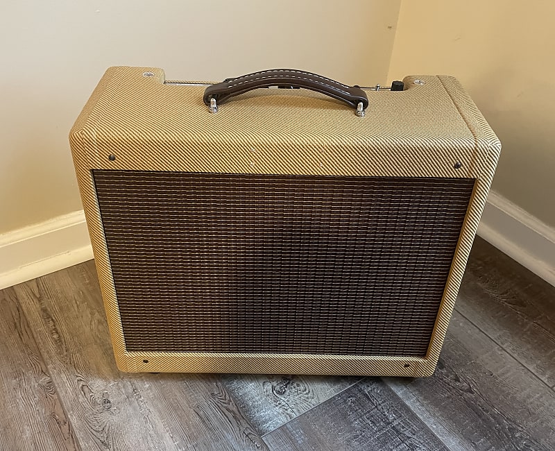 Tweed Vibrolux 5f11 Clone | Reverb