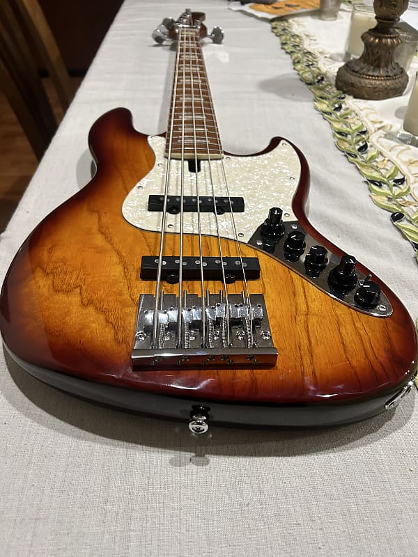 Marcus Miller Sire V8 2022 - Tobacco Sunburst | Reverb