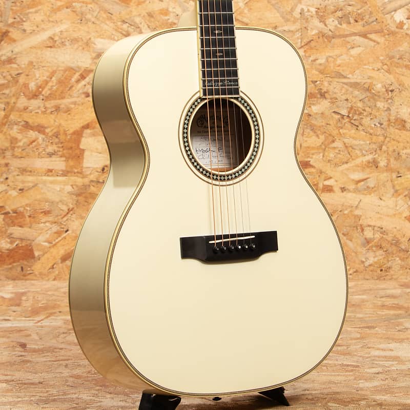 Martin OOO-ECHF Bellezza Bianca 2006 | Reverb