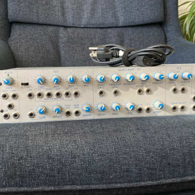 Analogue Systems Spawn Semi Modular Rackmount Synth 2000's | Reverb