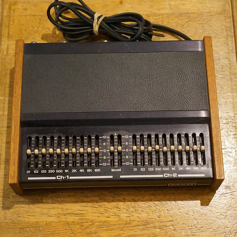 MXR 114 Stereo Equalizer 2 Ch Graphic 10 Band EQ Pedal - Used | Reverb