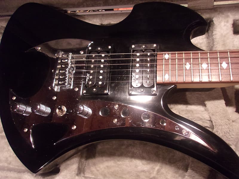 BC Rich Special Edition Evil Edge Mockingbird with hard case | Reverb