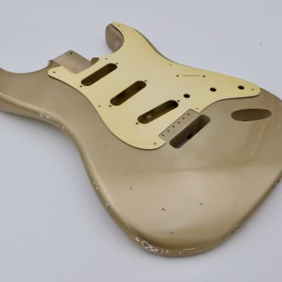 4lbs 2oz BloomDoom Nitro Lacquer Aged Relic Shoreline Gold | Reverb