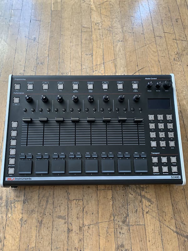 Isla Instruments S2400 | Reverb