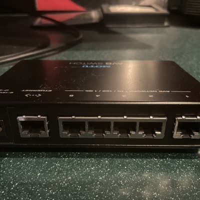MOTU AVB switch | Reverb