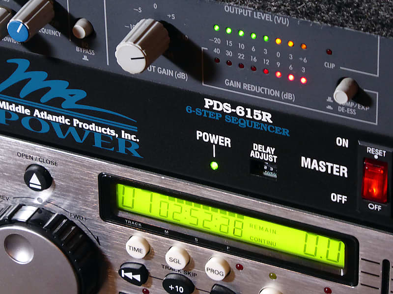 Symetrix 528 Multi-Processor De-Ess/Compressor Parametric EQ | Reverb