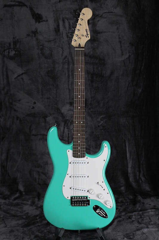 Squier Bullet Stratocaster | Reverb
