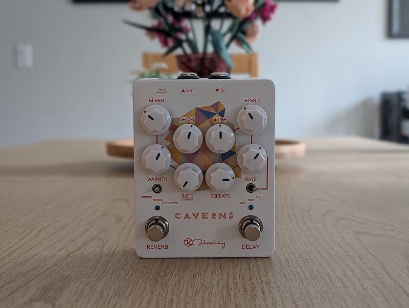 Keeley Caverns Reverb / Delay V2 2017 - Present - White | Reverb