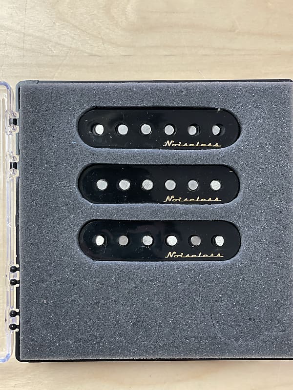Fender Stratocaster Noiseless Single Coil Pickup Set | Reverb