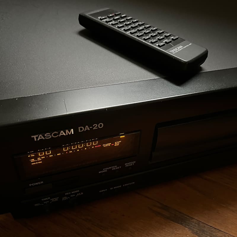 working TASCAM DA-20 Digital Audio Recorder / Player w/ rack | Reverb