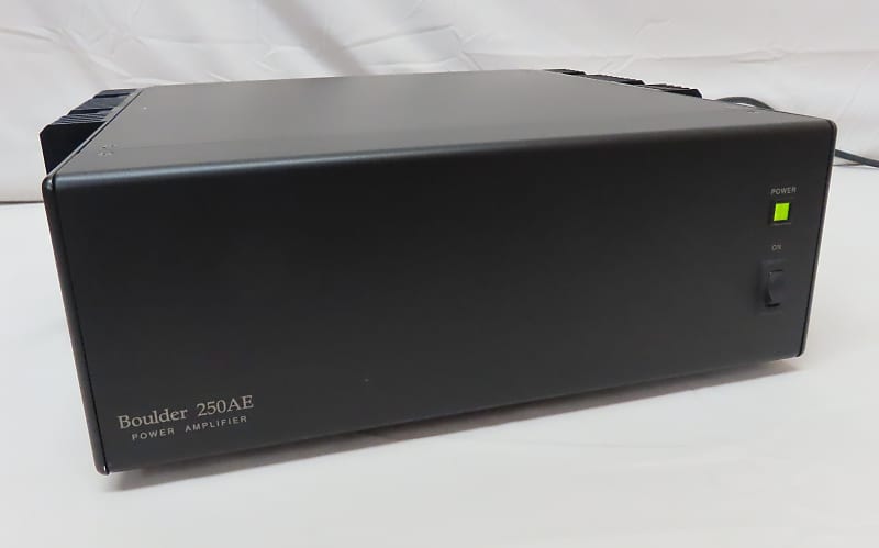 Boulder Amplifiers Inc. Boulder 250AE Power Amplifier | Reverb