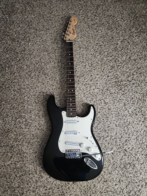 Squier Affinity Series Stratocaster | Reverb