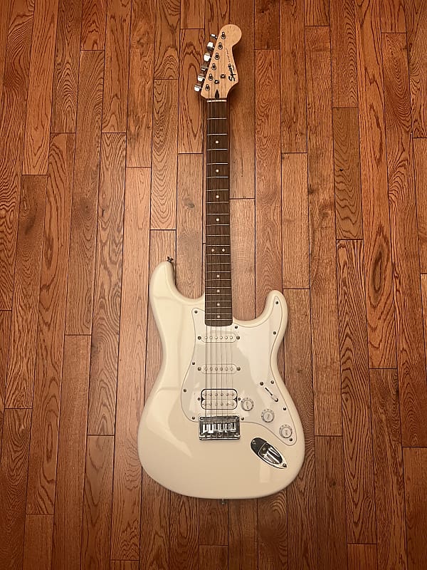 Squier Fender Bullet Strat Stratocaster Electric Guitar | Reverb