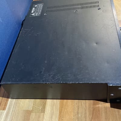 Roland RE-5 Digital Space Echo Rack Unit | Reverb