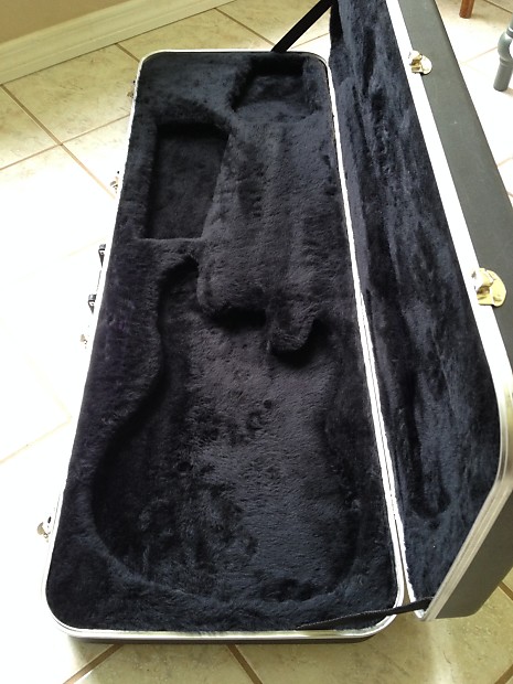G&L Molded Bass Case Black | Reverb