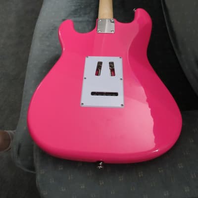 ~Cashified~ Kramer Stratocaster-Style Pink Rock 'n' Roller | Reverb