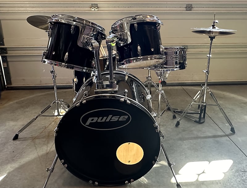 Pulse Pro 5 Piece Drum Kit & Hardware | Reverb