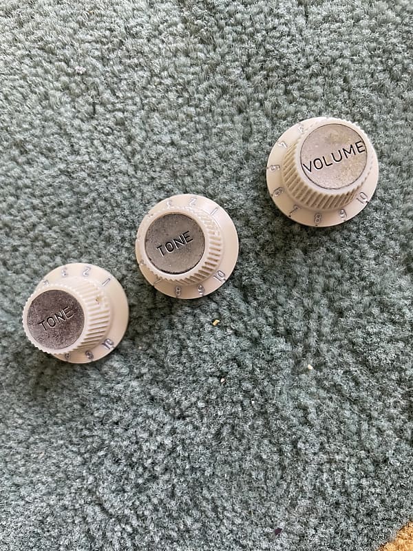 Hofner Volume, Tone, Tone knobs. Pekalite 15270 60s - Cream | Reverb