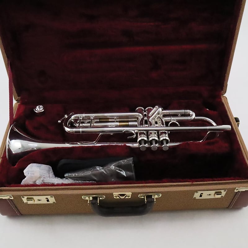 Jupiter XO Model 1604S Professional Bb Trumpet SN XA10075 | Reverb UK