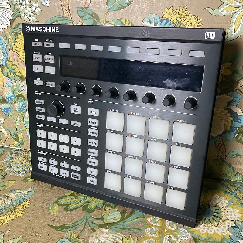 Native Instruments Maschine | Reverb