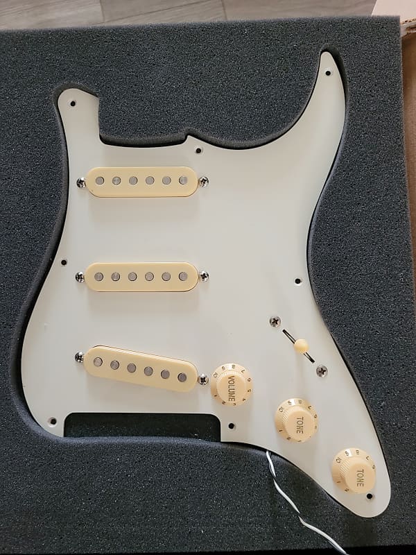Squier Fender Stratocaster System One 1985 1987 Contemporary | Reverb