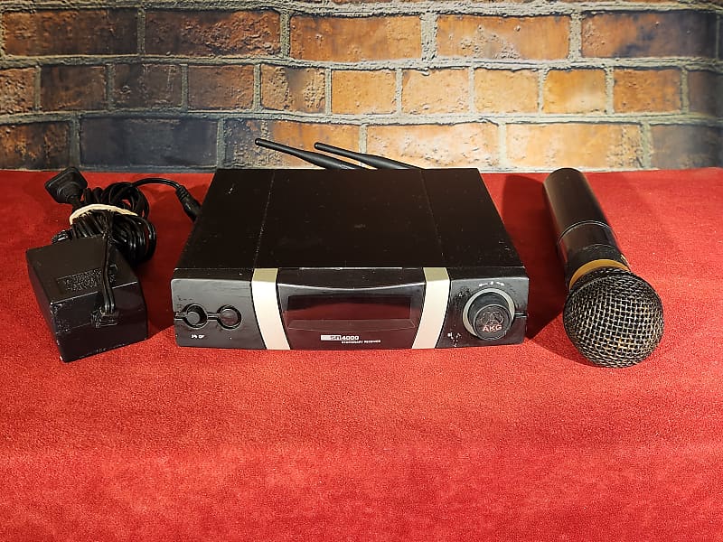 AKG SR4000 Wireless Receiver w/ HT4000 Microphone & Power | Reverb