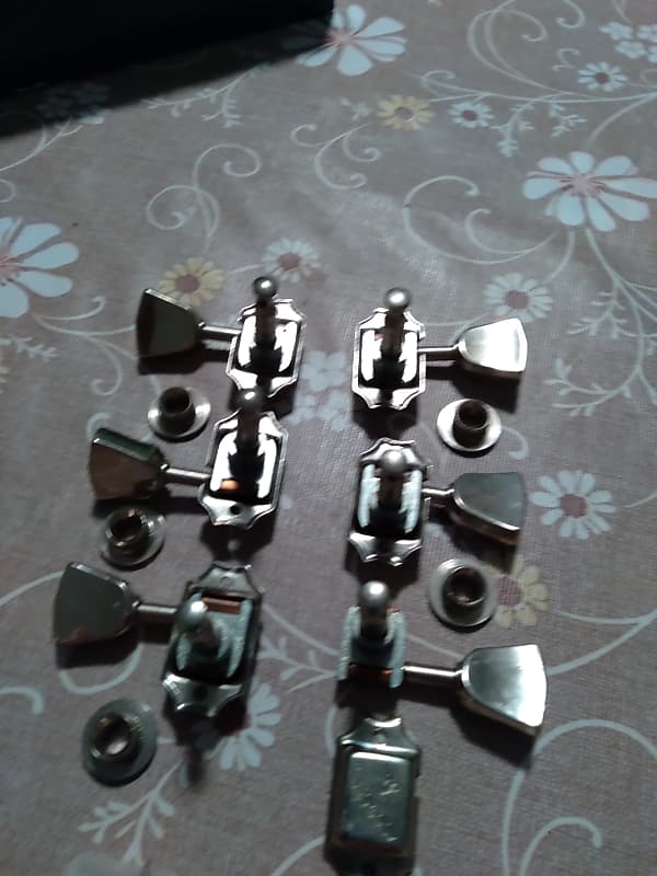 70s GIBSON "FLOWER" TULIP TUNERS 3x3, Spacers, Screws MIG | Reverb