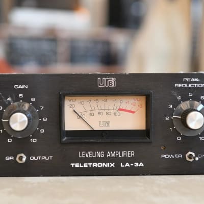 Urei LA-3A Leveling Amplifier Pair | Reverb