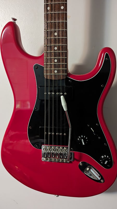 Squier Stratocaster - Red | Reverb