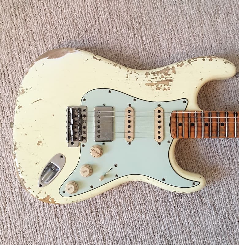 Fender Custom Shop Heavy Relic 69 Stratocaster HSS / 2013 | Reverb