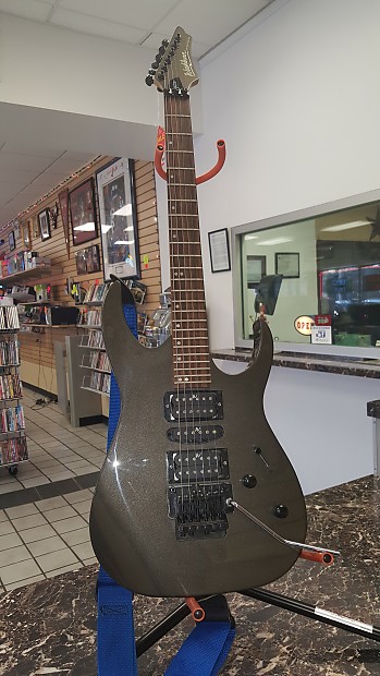 Washburn Washburn WG-228, USA Design Chicago Series, Right | Reverb