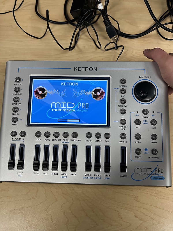 Ketron MidJ Pro | Reverb