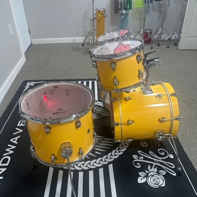 SOUNDWAVE MASTER GALAXY TRAVELER SHELL PACK LEMON YELLOW | Reverb