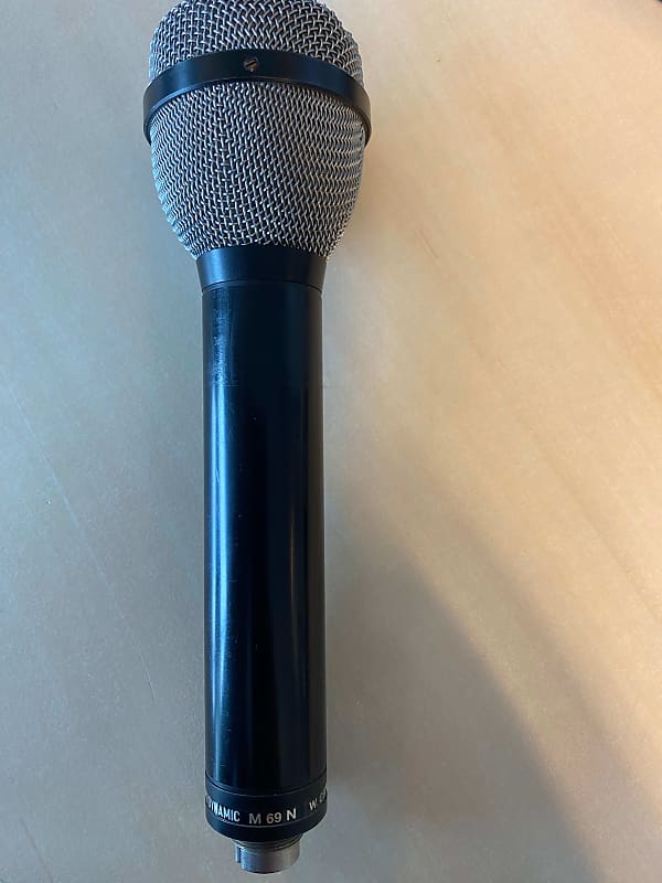 Beyerdynamic M69 N 1970 - Black | Reverb