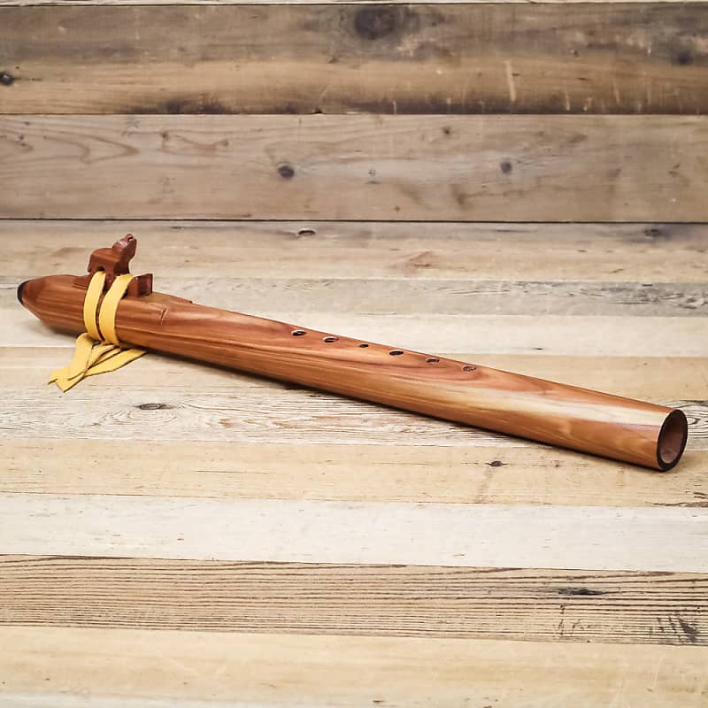 Hawk Native American Style ProLine Flute w/ Wolf Totem in | Reverb