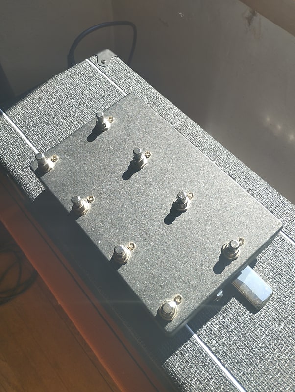 Buzz Electronics Programmable 8 Loop Switcher 2020 - | Reverb Canada